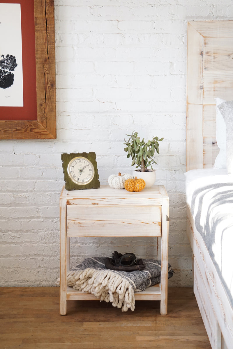 The Craftsmen - Barn Wood Style Bedside Table / End Table - Handmade i ...